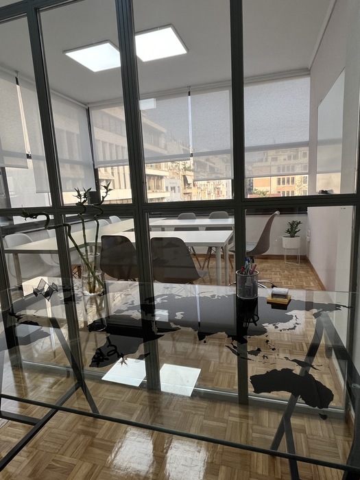 LP Center ΚΈΝΤΡΟ ΞΈΝΩΝ ΓΛΩΣΣΏΝ